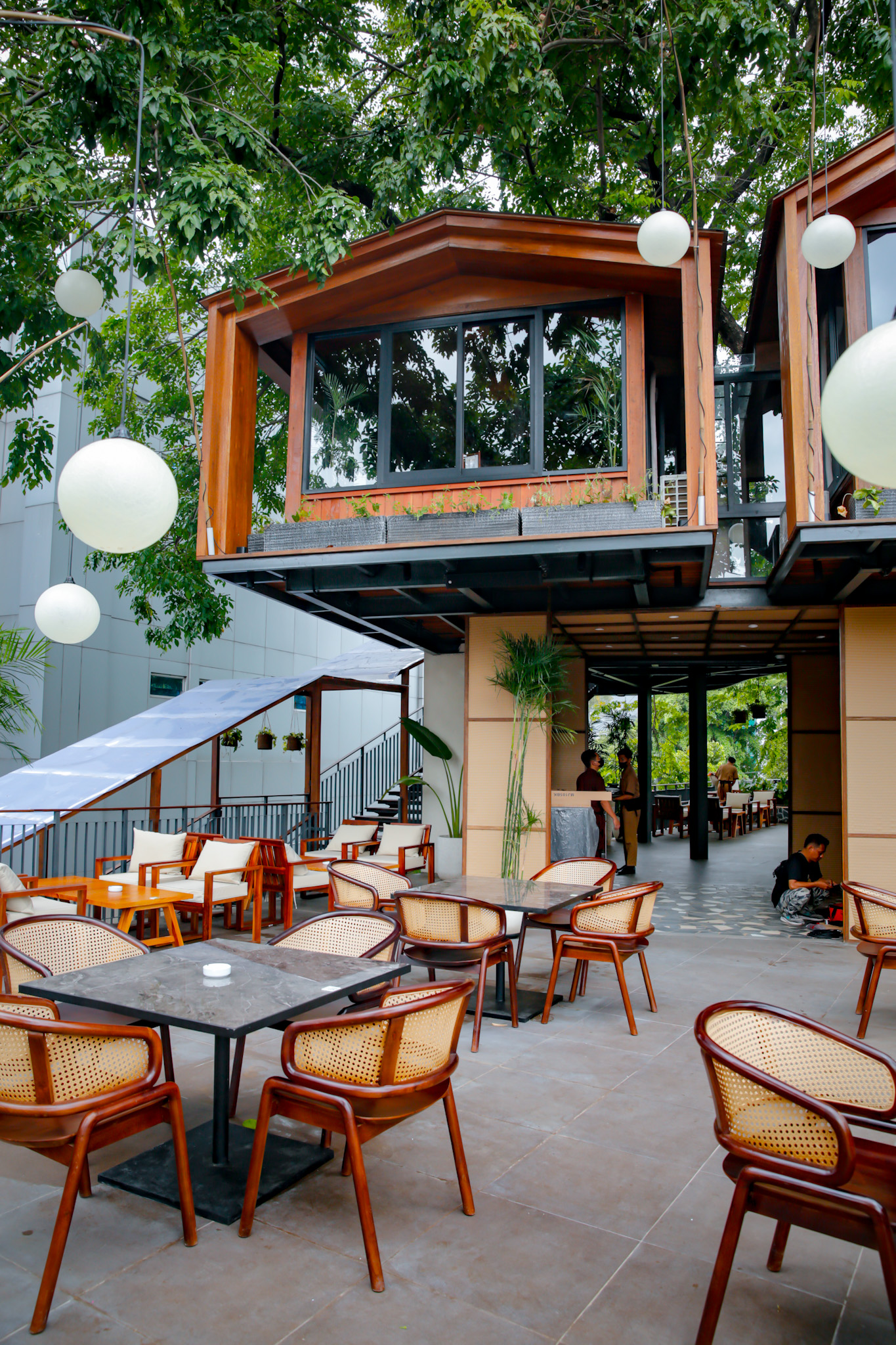 Talaga Sampireun - Restoran Sunda & Restoran Keluarga