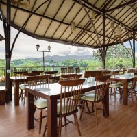 Talaga Sampireun - Restoran Sunda & Restoran Keluarga